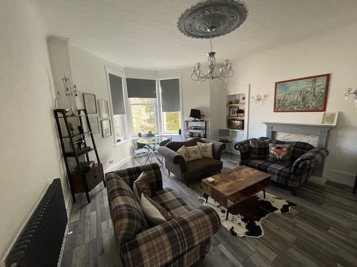 6 Guests - 3 Bedrooms - Sea View - Pet Friendly - 羅撒西