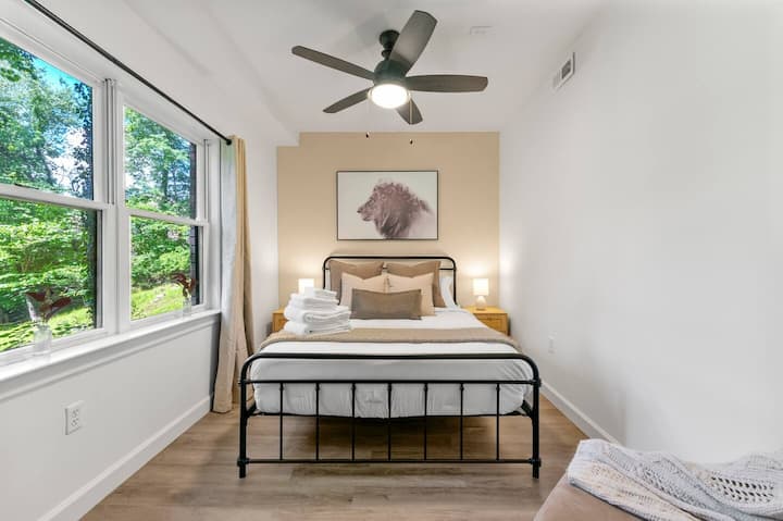 Lux Guesthouse, Lake, Game Room, Gym, Tennis, Golf - Lake Allatoona, GA