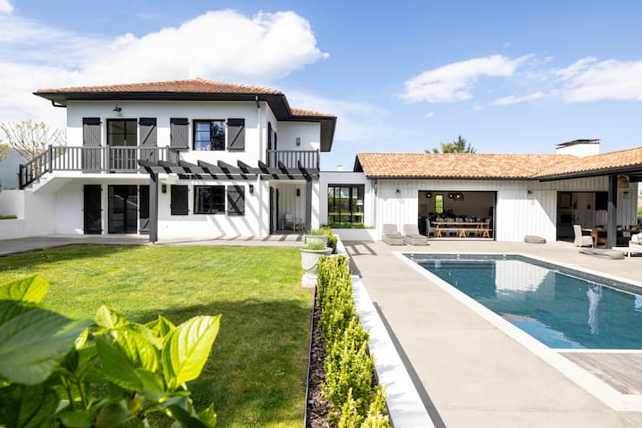 Cambridge- Villa Familiale Avec Piscine - Anglet