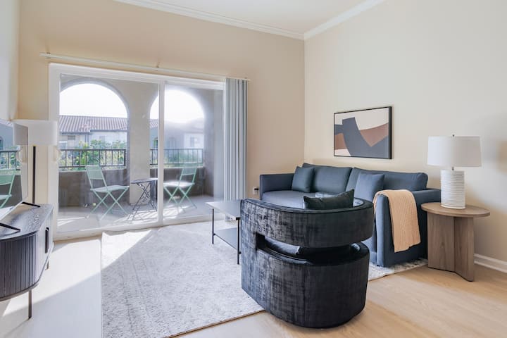 Blueground | Santa Clara, Pool & Ac, Nr Stadium - Santa Clara, CA