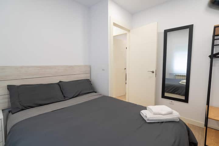 Tu Piso Nuevo En El Centro De Santander - Santander, Spain