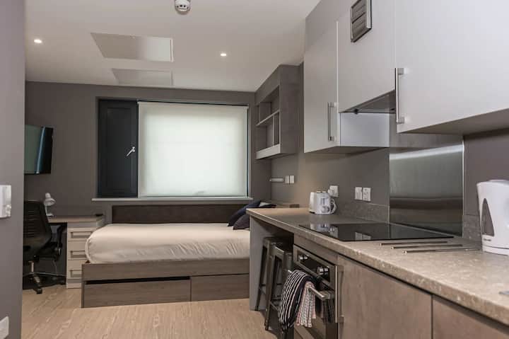 Student Only Accommodation At Eclipse Cardiff - Cardiff