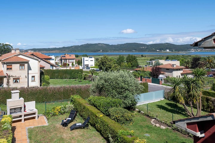Villa La Lanzada (207), With Garden And Sea Views - El Grove