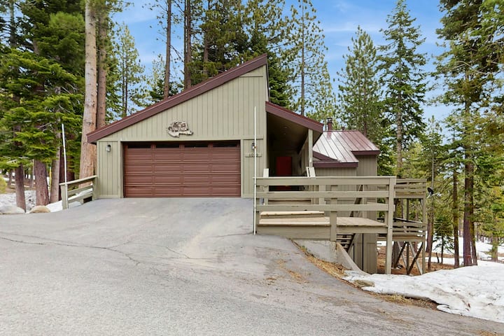 5br Home With Easy Access To Year-round Activities - Lake Tahoe