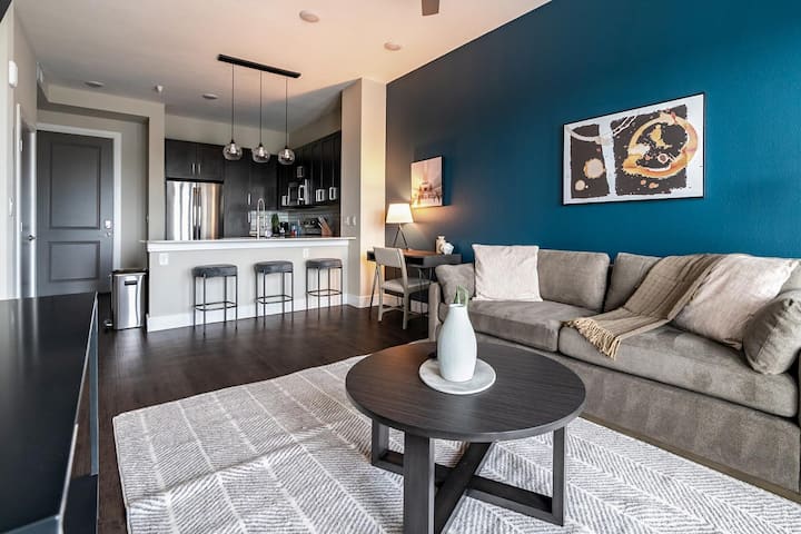 Landing | Stylish 1bd, Pool, Courtyard - New Orleans, LA