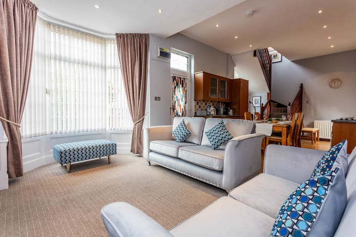 Spacious 3 Bedroom Home In South Shields By Beach - South Shields