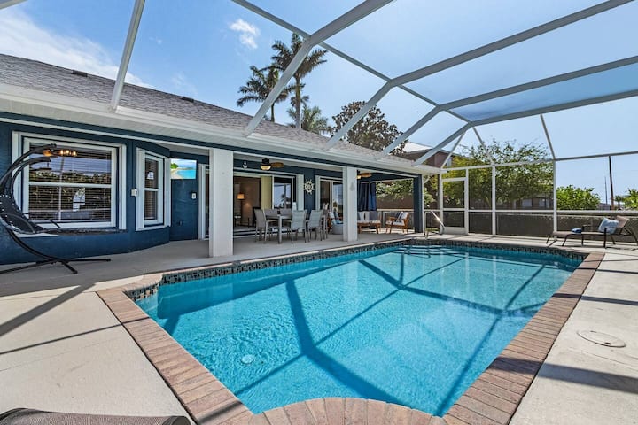 Sunny Cape Coral 4br Heated Pool & Screened Lanai - Matlacha, FL