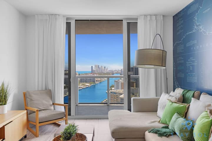 Infinite View| Balcony| Pool+ Gym - Hallandale Beach, FL