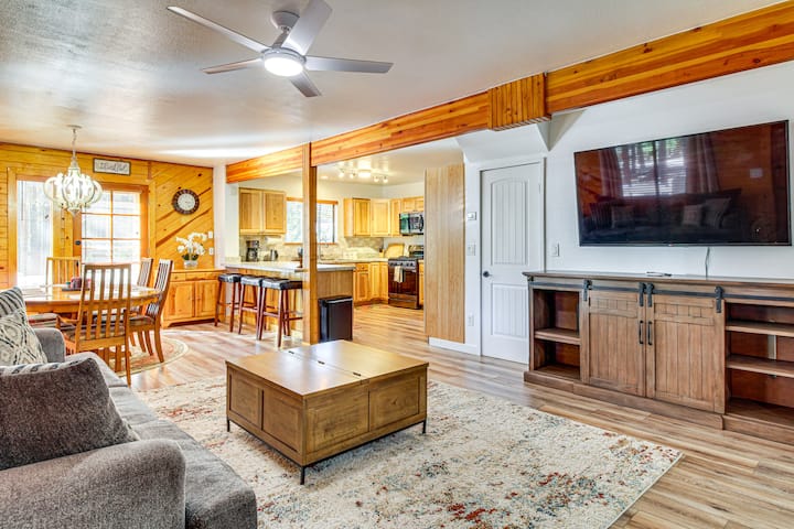 Game Room + Fireplace! Family Retreat In Pinetop - Hawley Lake, McNary