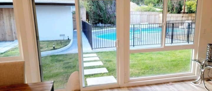 Spacious 4bed 2bath, Gated Pool, Wi-fi, Garage - Calabasas, CA