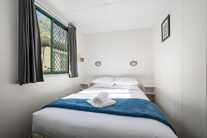 Hotham Cabins - Bright
