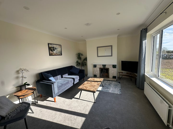 Cosy Claregalway Cottage - Claregalway