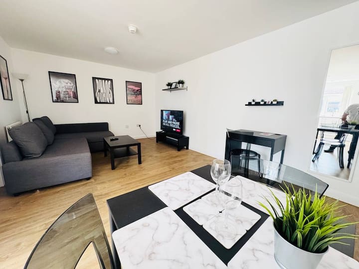 Central Luton 1 Bedroom Flat - Luton