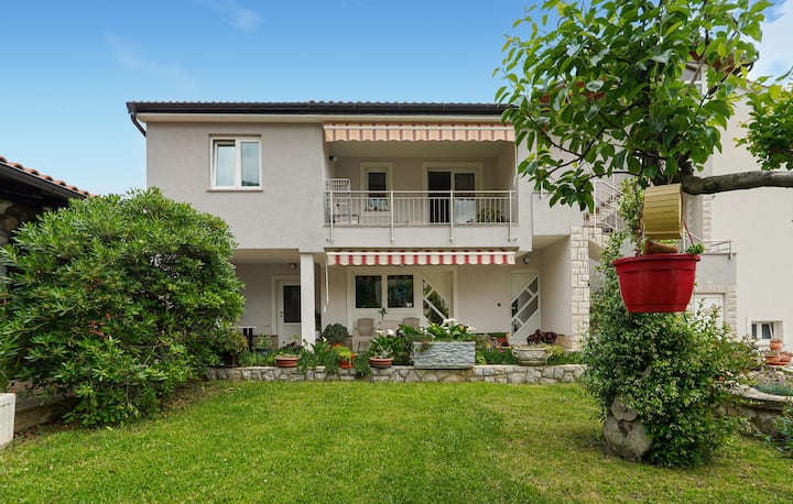 2 Bedroom Gorgeous Apartment In Lovran - Lovran