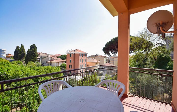Stunning Apartment In Pietra Ligure - Pietra Ligure