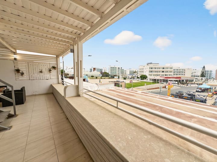 Sofia’s Seaview | 4min To Beach On Protaras Strip - Protaras