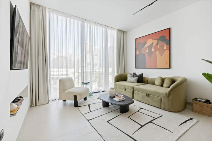 New 2br With Jacuzzi & Big Balcony In City Center - Dubai