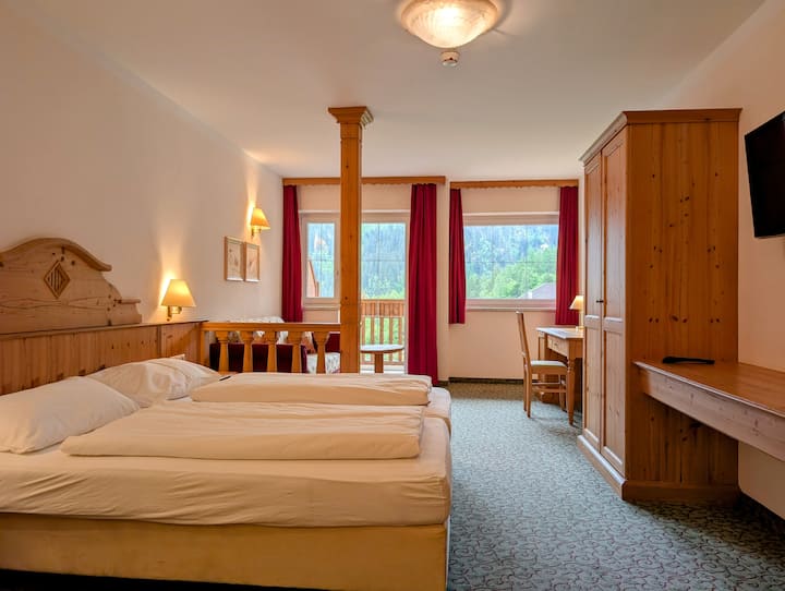 Classic Single Room Finkenberg Mountain View 217 - Mayrhofen