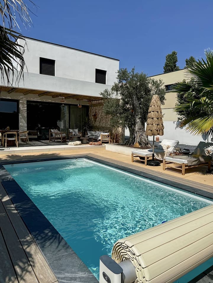 Superbe Villa à Saint Laurent D Aigouze - Saint-Laurent-d'Aigouze