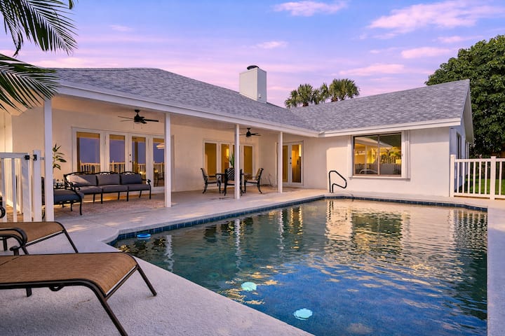 Modern Oasis • Pool, Fire Pit Near Dt - West Palm Beach, FL