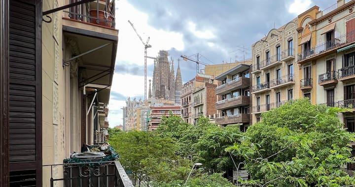 Vue Sagrada Família | Balcon | Parfait Pour 2 - Badalona