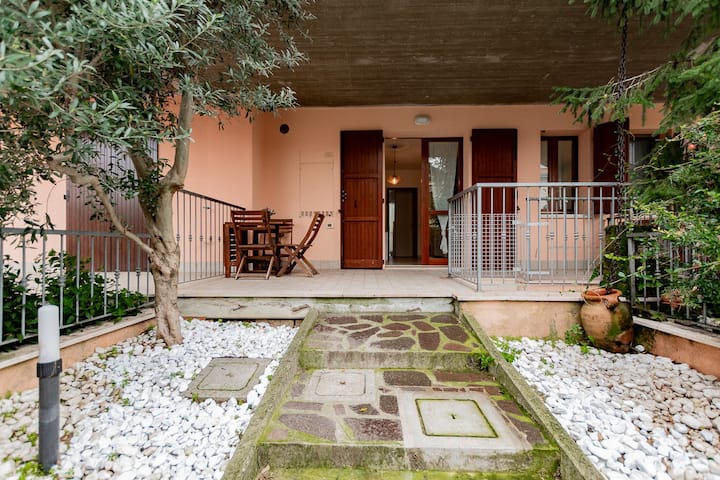 Cv012 – Cervia, Cozy Apartment With Garden - Milano Marittima