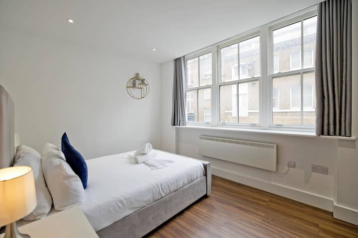 Elegant 2bd Flat Near Liverpool Street Station - London
