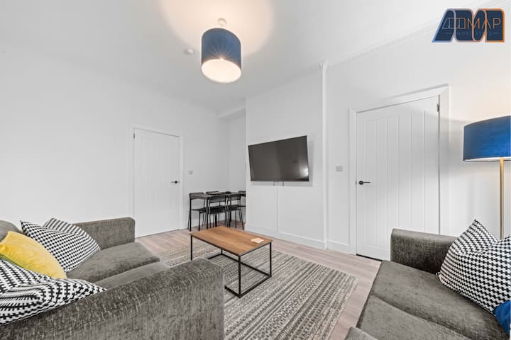 3br Home In Glasgow | Sleeps 6 With Parking - Glasgow