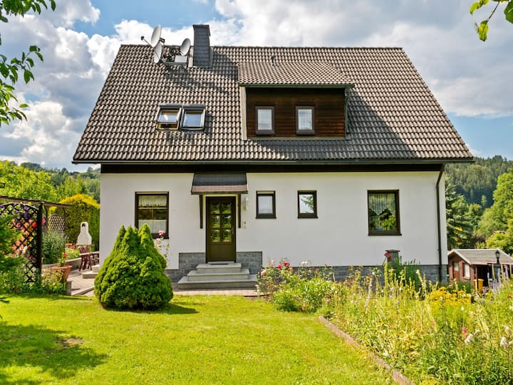 Apartment With Garden View In The Erzgebirge - Schwarzenberg/Erzgebirge