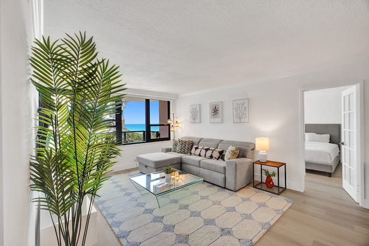 Chic Coastal Getaway Resort 708 - Miami Beach, FL