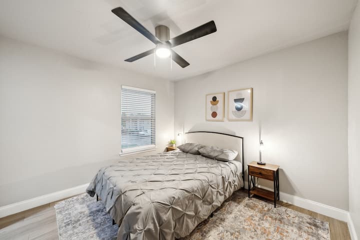 The Chandler 721 I Comfy 2 Bed 2 Bath - Grand Prairie, TX