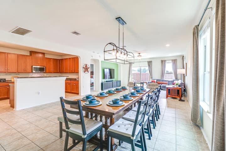 10 Mi To Dtwn Austin: Family Home W/ Communal Pool - Austin