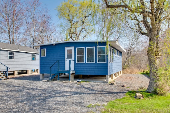 Near Beach & Downtown: York Cottage W/ Yard! - York