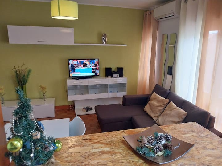 Huge 3 Bedrooms Balcony Flat For 8 Pax - Nelas