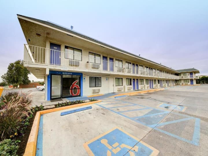 Ms6 San Marcos | 2 Lits Doubles | - San Marcos, TX