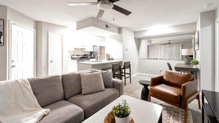 Landing | Amazing 1bd, Clubhouse, Pool - Riverdale, GA