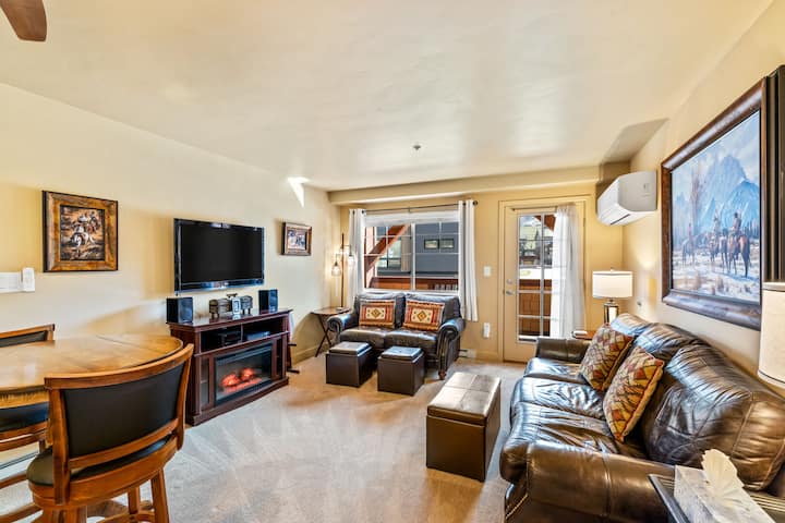 First Light, Ac! Deck & Desk Area, Athletic Club! - Steamboat Springs, CO