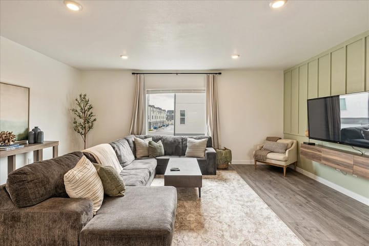 New! Countryside Cove | Pool | Pickleball Courts - Lehi, UT