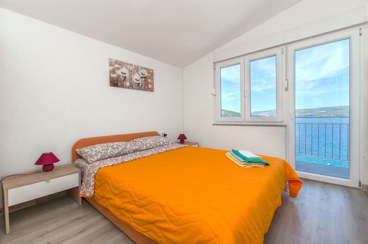 Appartement Na Obali Mora (18721-a4) - Primošten