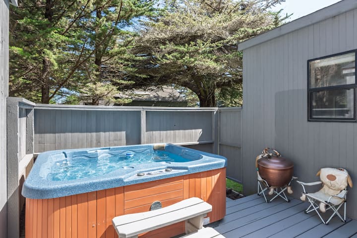 Cozy Sea Ranch Family Home With Hot Tub - Gualala, CA