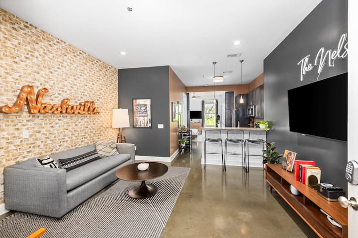 Beautiful Condo For 4, Mins To Nashville Nightlife - Nashville, TN
