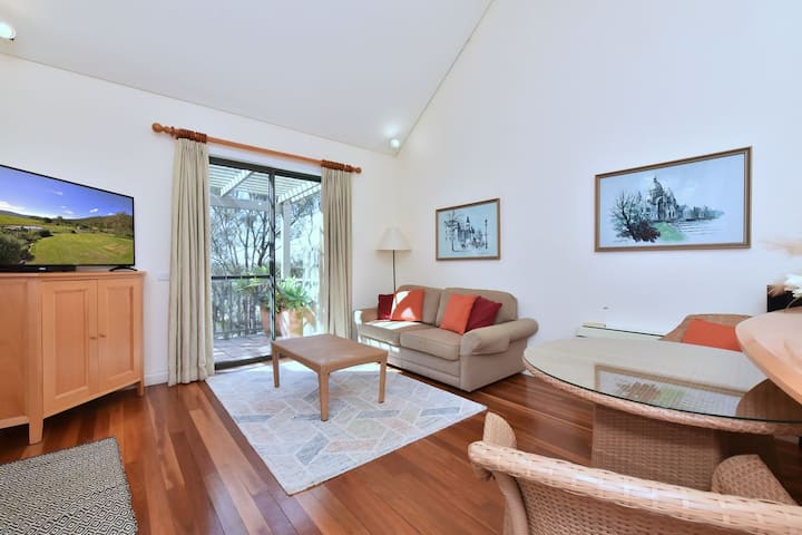 Private Villa Walk To Weddings Golf And Wineries - Pokolbin