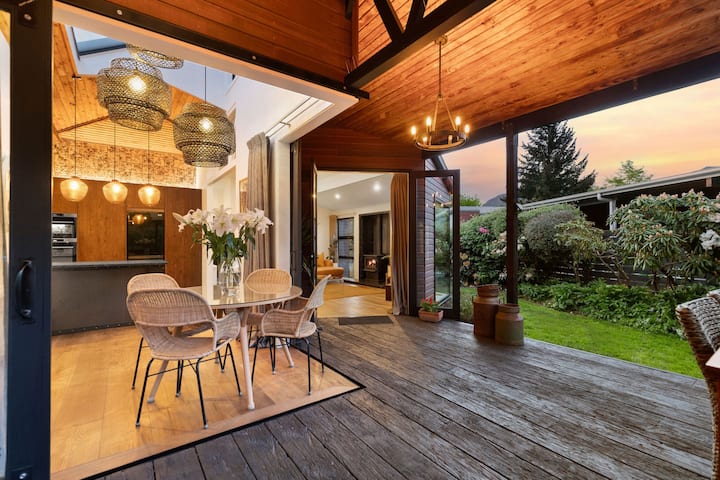 Arrowtown Luxury Escape With Hot Tub - Arrowtown