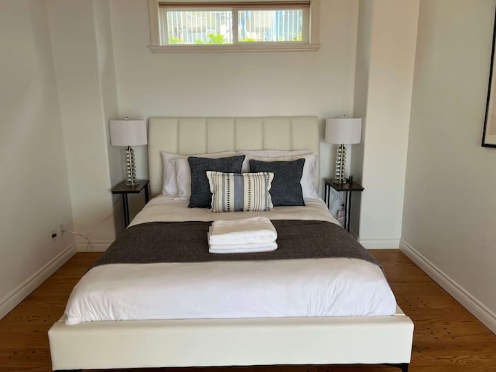 Ocean View Getaway - White Rock