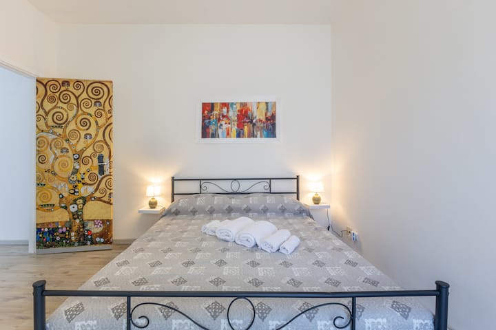 Bilocale In Villa Con Piscina - Vittoria
