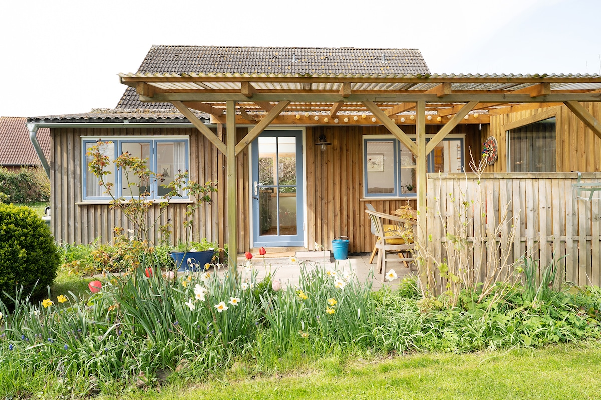 Walnut Cottage (294708) - Airbnb