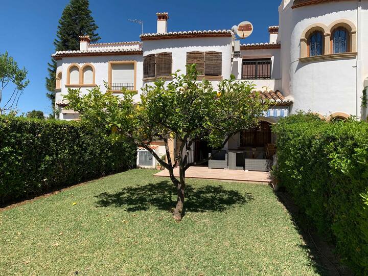 3 Bedroom House Near The Beach In Javea - ハベア/シャビア