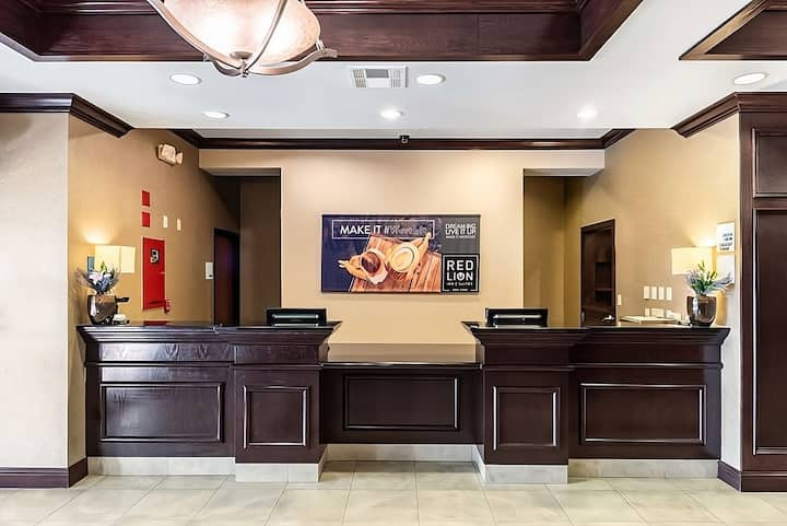 Convenient Stay At Mineral Wells | Free Breakfast! - Cool, TX