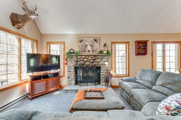 Access To Jack Frost Ski Resort: Home W/ Hot Tub - Pocono Mountains, PA