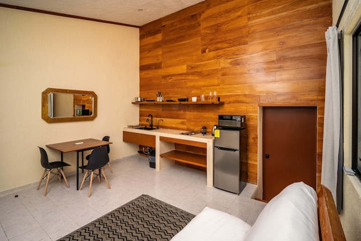 Private 1-bedroom Suite In Cancún With Living Area - Cancún